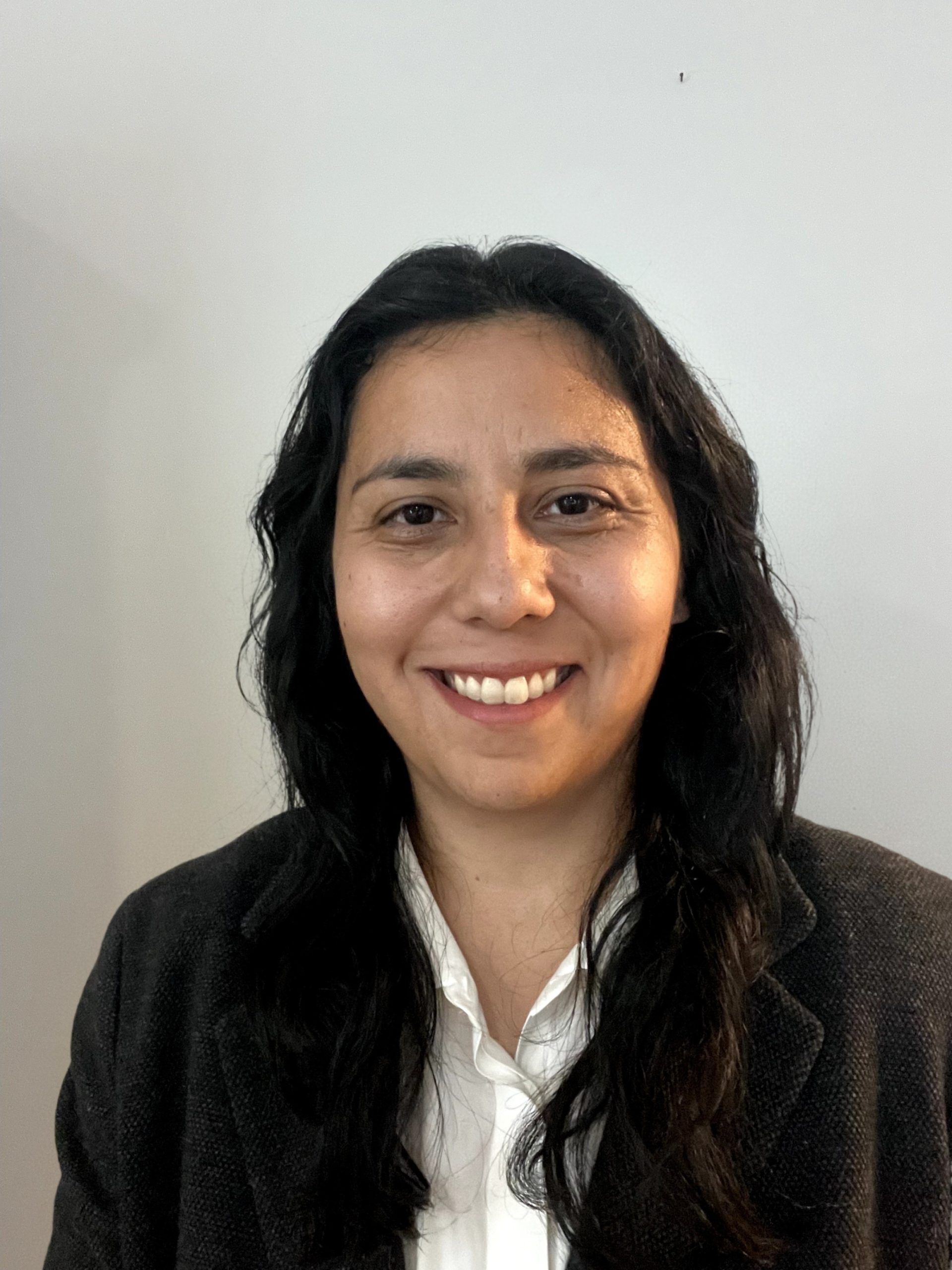 Alina Headshot | Crescent City Schools